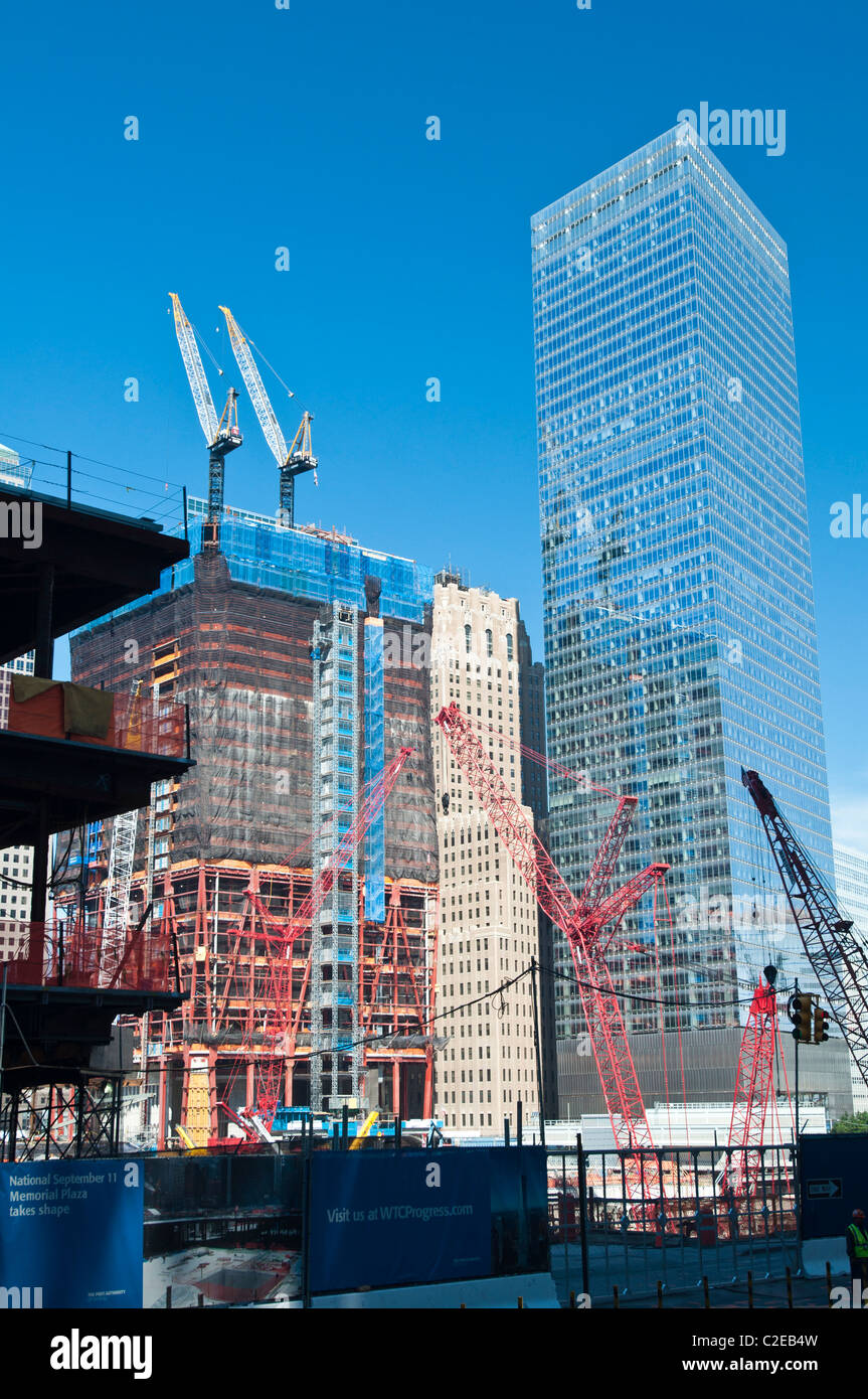 New freedom tower construction site hi-res stock photography and images ...