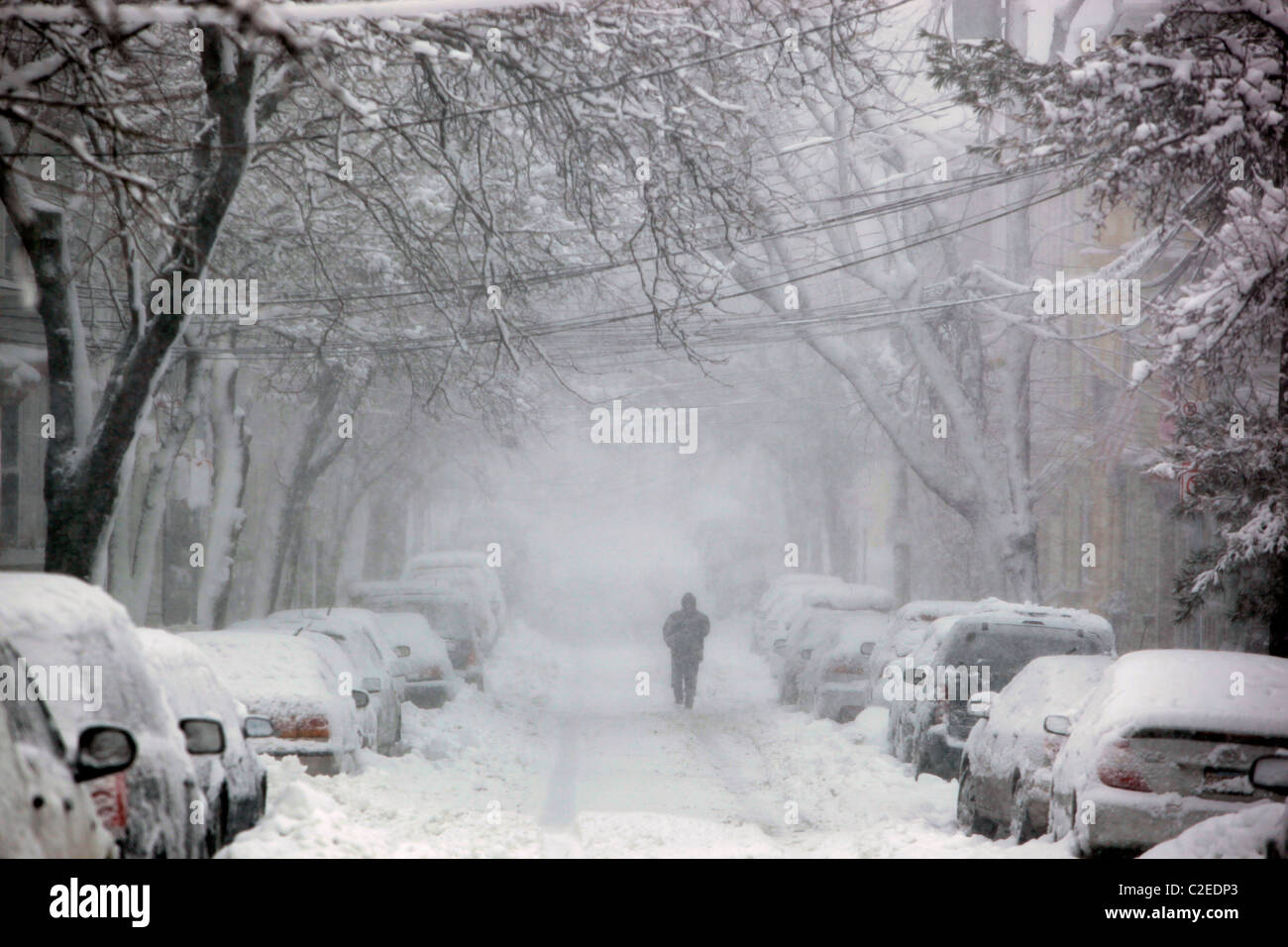 City street covered with snow hi-res stock photography and images - Alamy