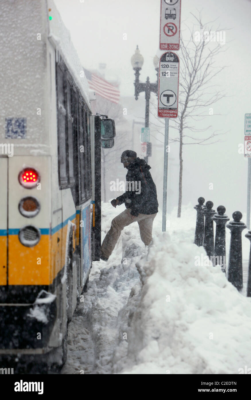 Bus Snow Winter High Resolution Stock Photography and Images - Alamy