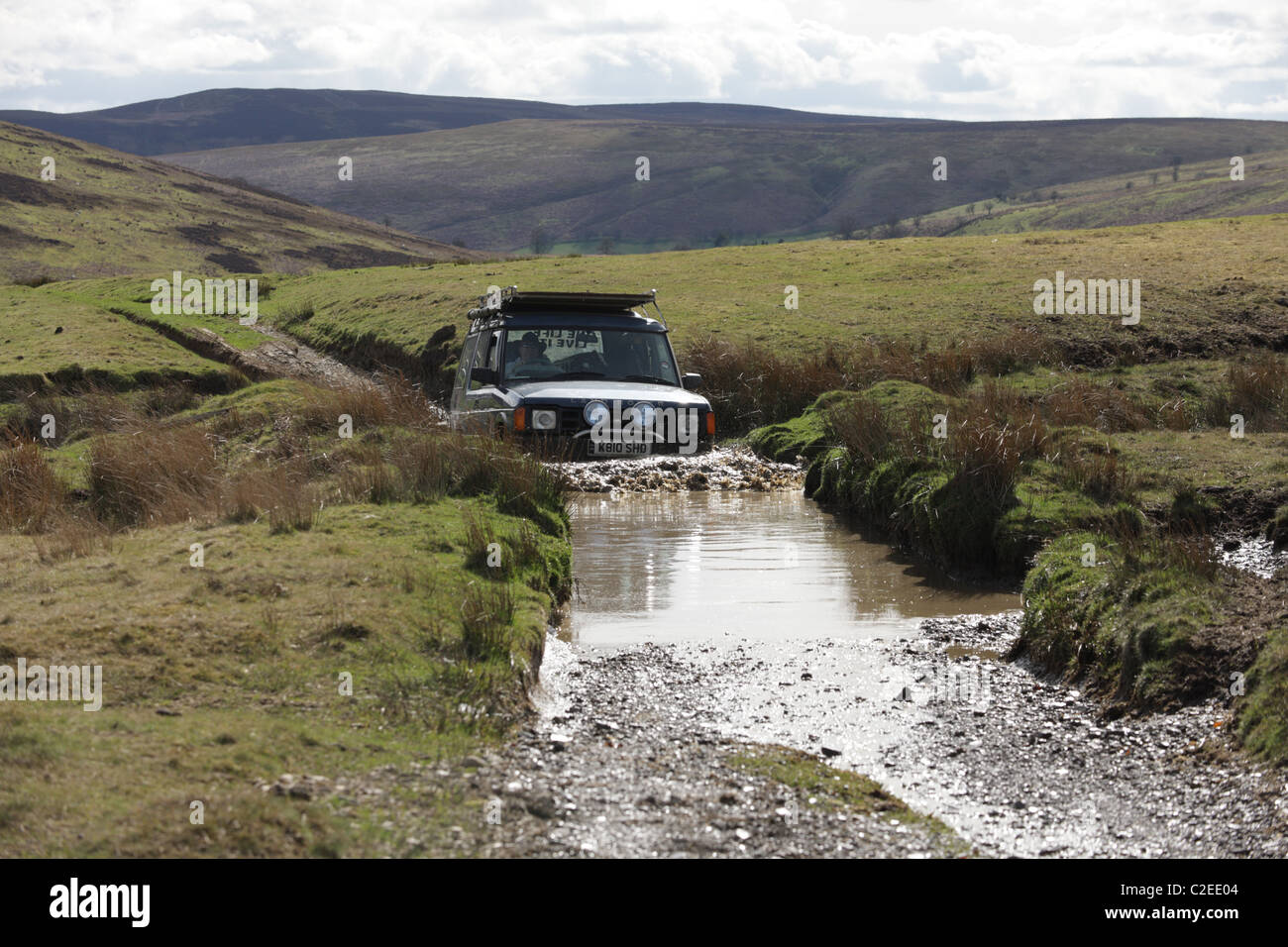 Landrover off road adventure in the UK Stock Photo - Alamy