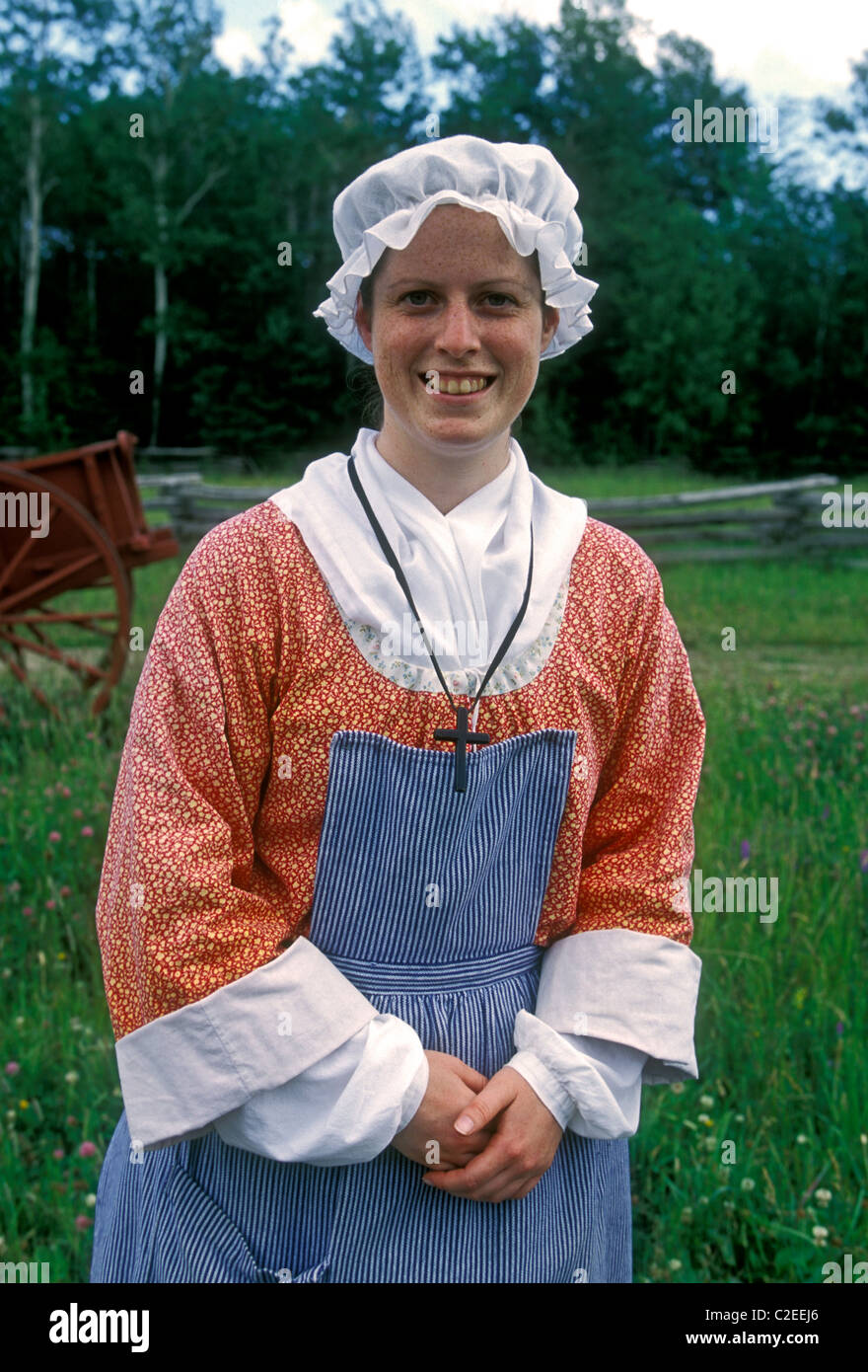 Traditional Canadian Clothing Women