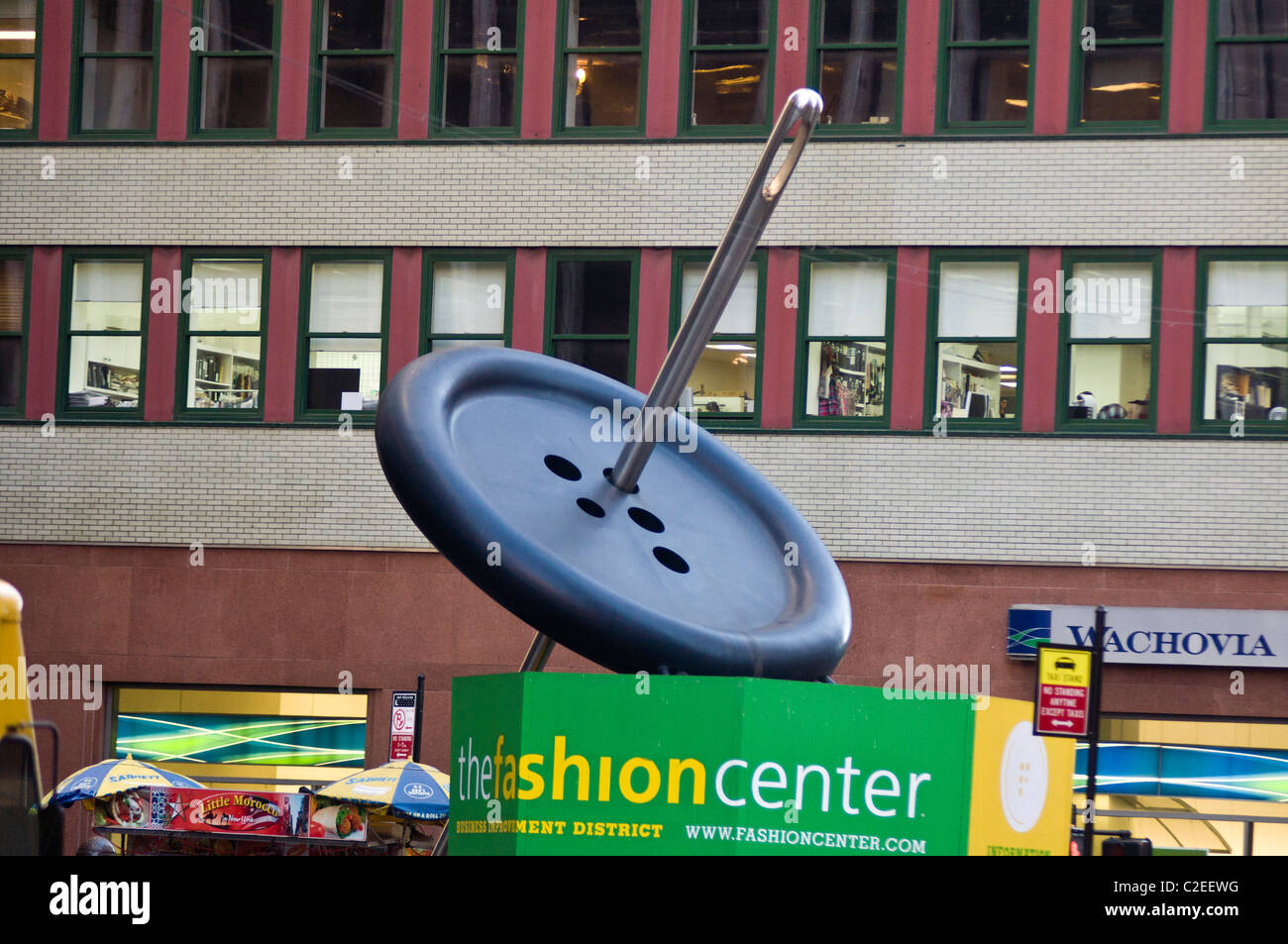 The giant needle and button hi-res stock photography and images - Alamy