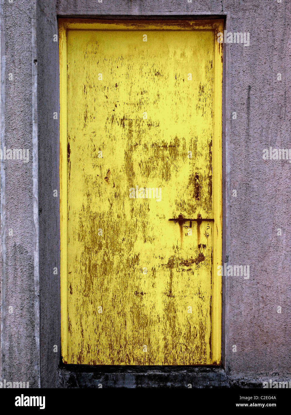 Old, Damaged Wooden door Stock Photo - Alamy