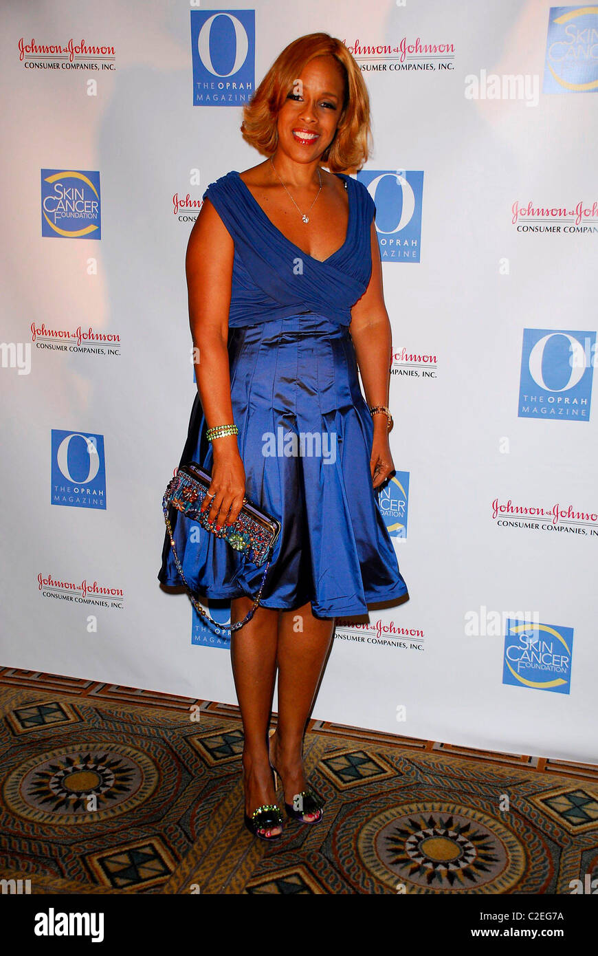 Gayle king skin cancer foundation hi-res stock photography and images ...