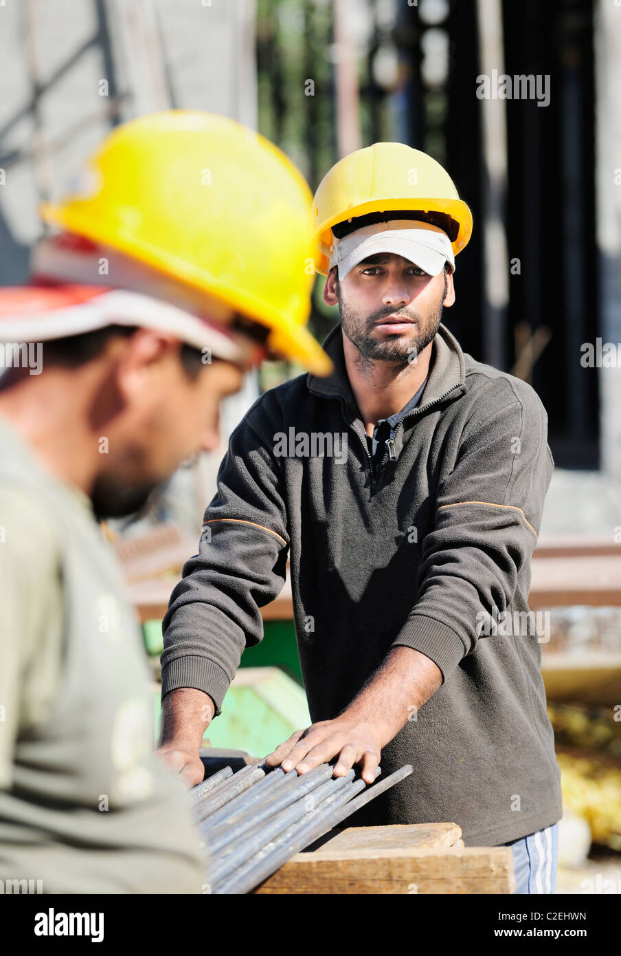 Male workmen workers builders hi-res stock photography and images - Alamy