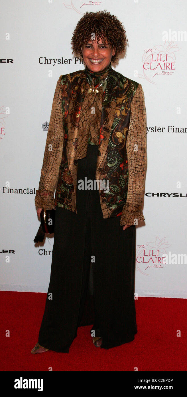 Shari Belafonte attending the 'Lili Claire Foundation Benefit Dinner ...