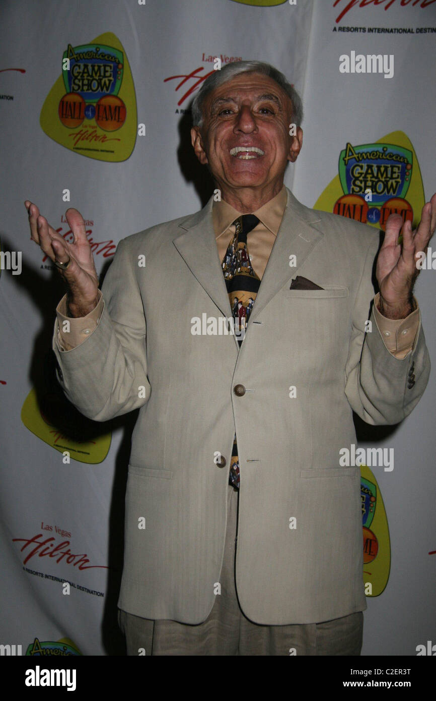 Jamie farr show hi-res stock photography and images - Alamy