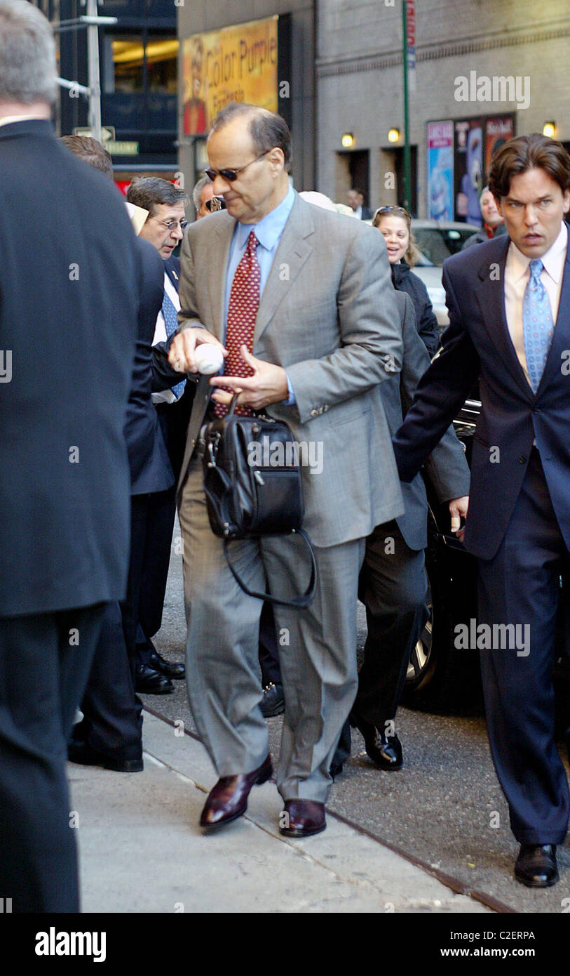 Former NY Yankees Manager Joe Torre outside Ed Sullivan Theatre for the ...