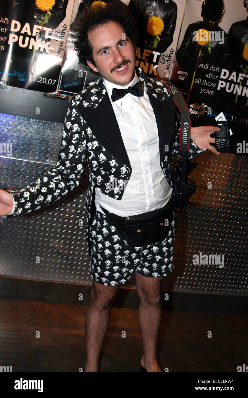 Cobra Snake Paper, Diesel, and Dos Equis host the 'Night Life Awards ...