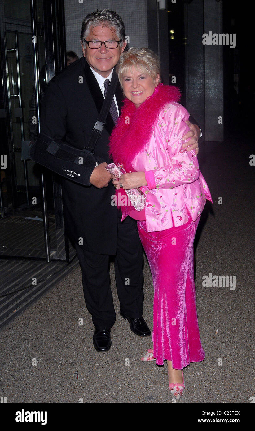 Gloria hunniford and stephen way hi-res stock photography and images ...