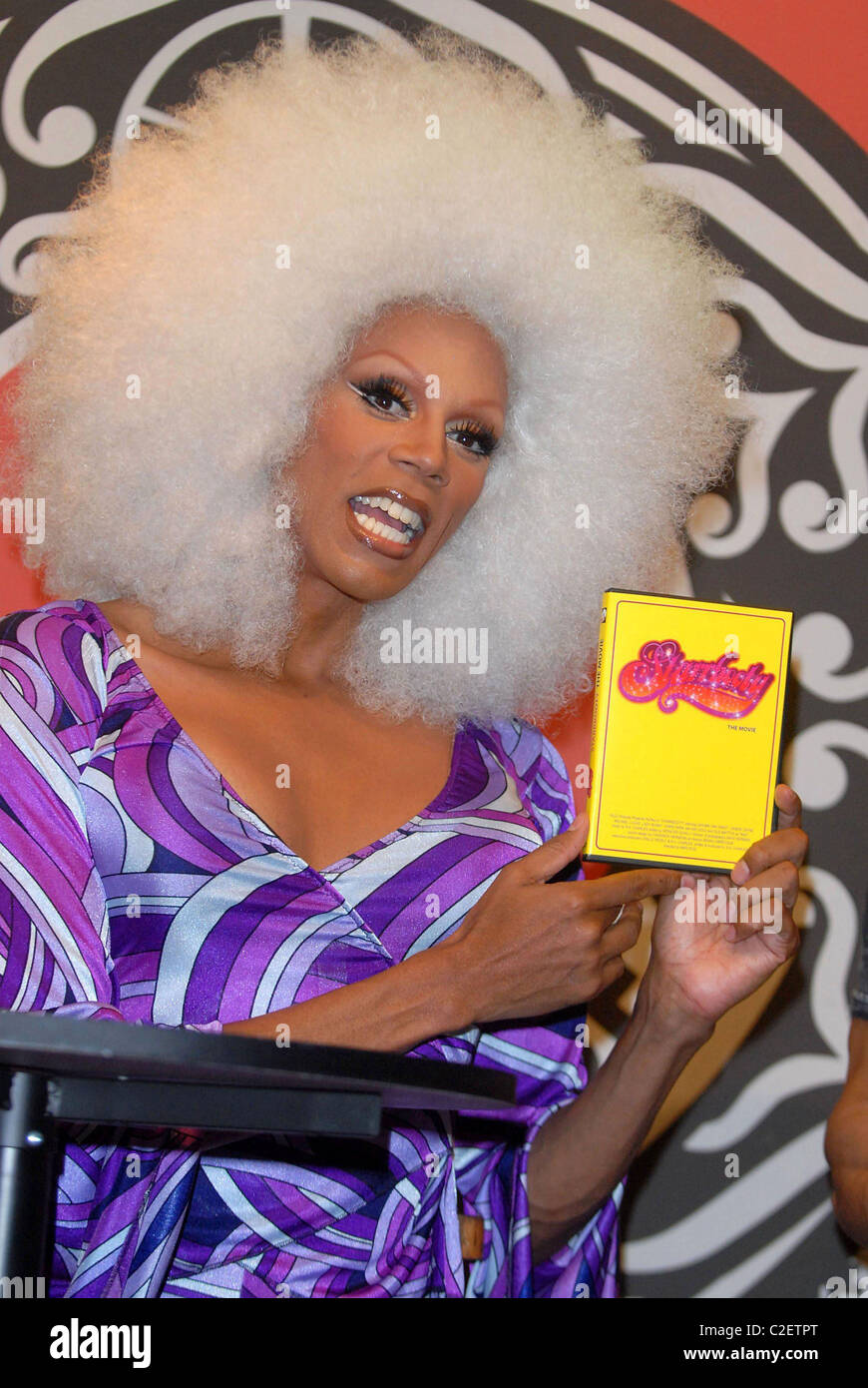 RuPaul signs copies of his new CD 'Starrbooty' at Virgin Megastore ...