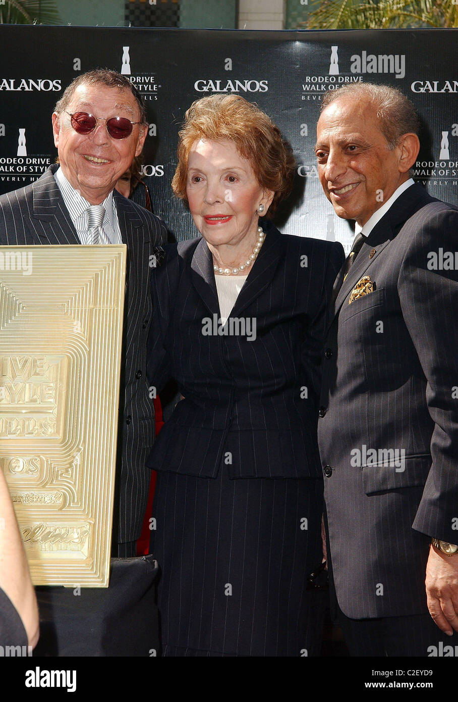 James galanos nancy reagan hi-res stock photography and images - Alamy