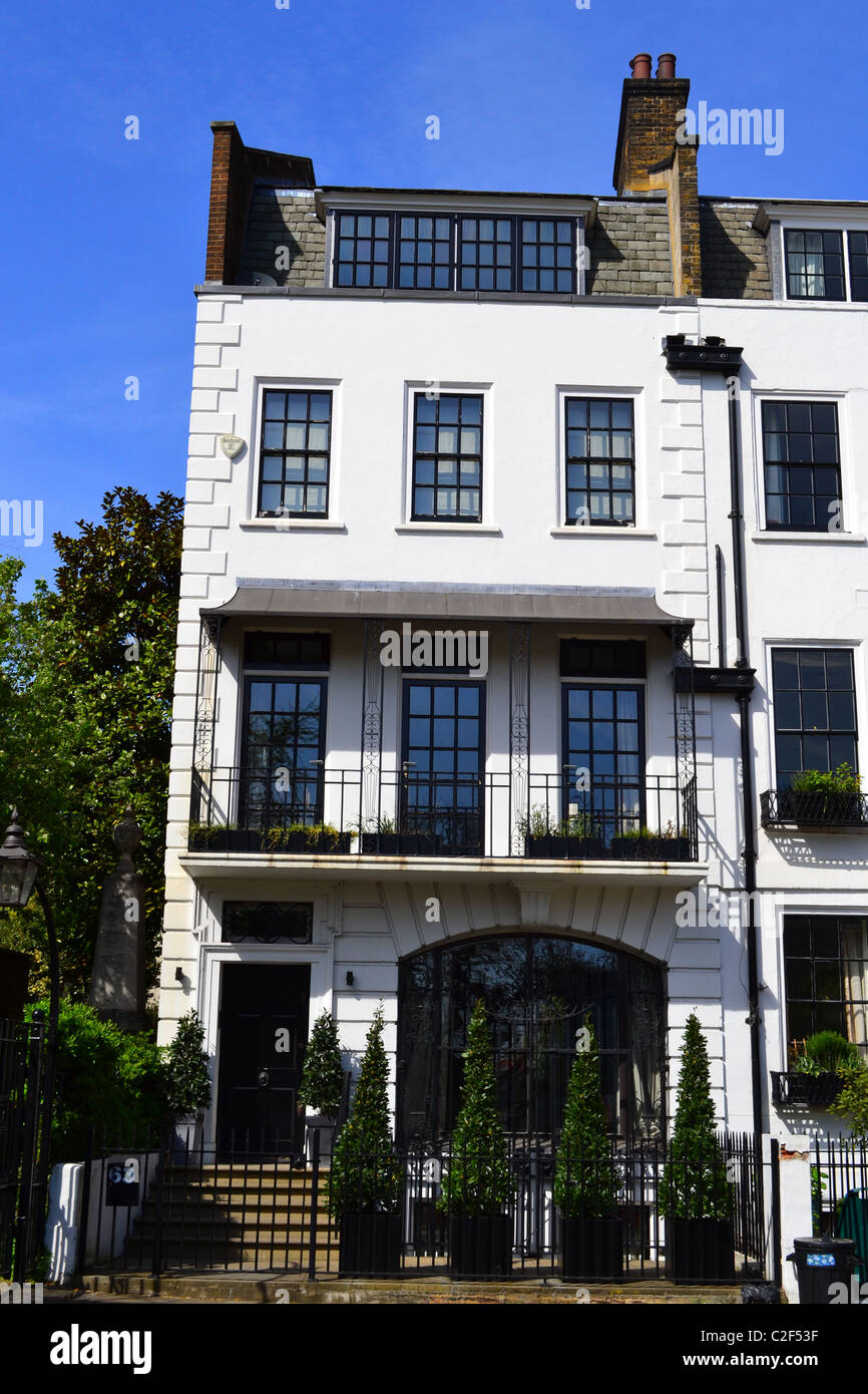 Luxury house in chelsea london hi-res stock photography and images - Alamy