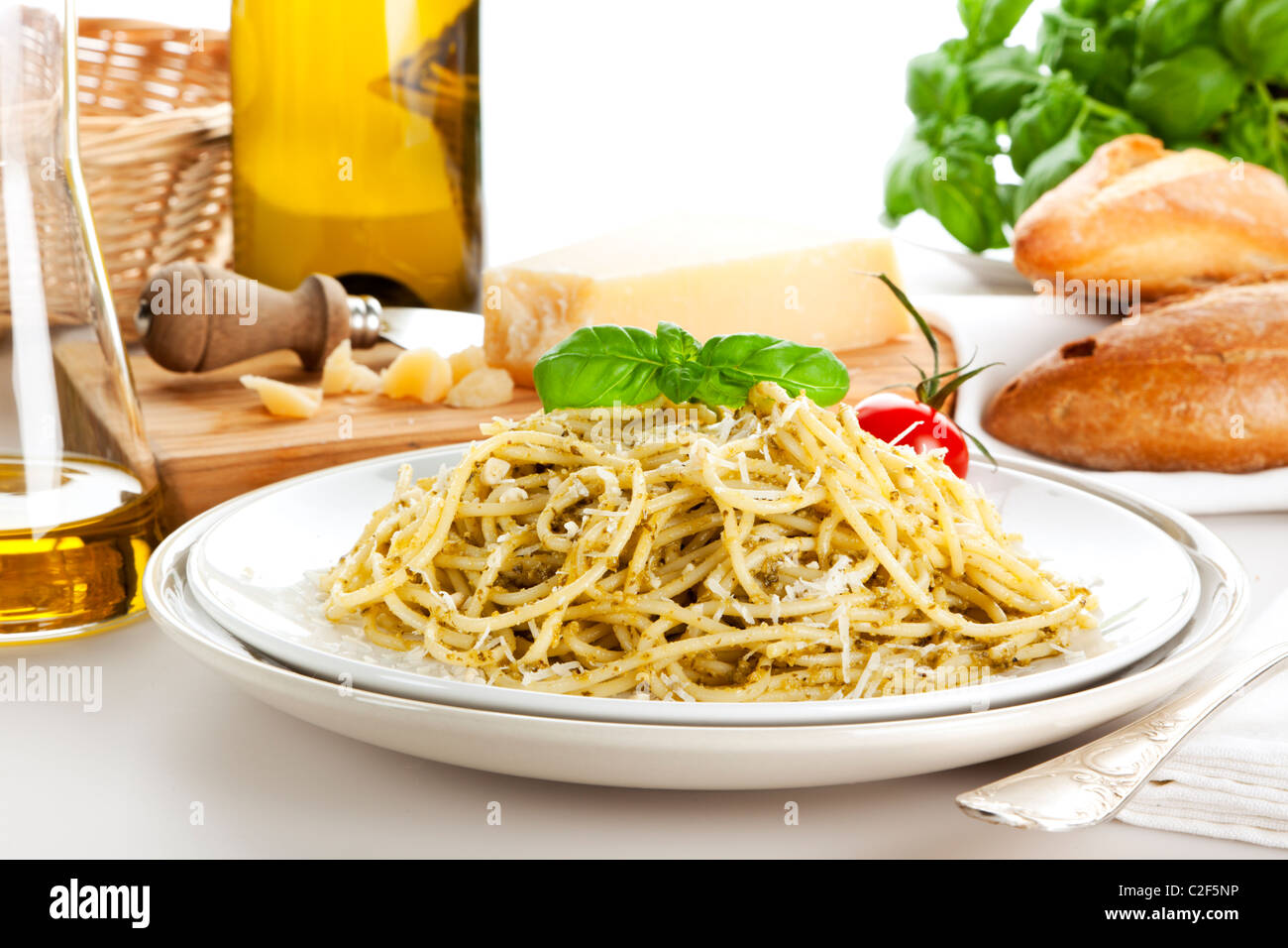 Spaghetti genovese hi-res stock photography and images - Alamy