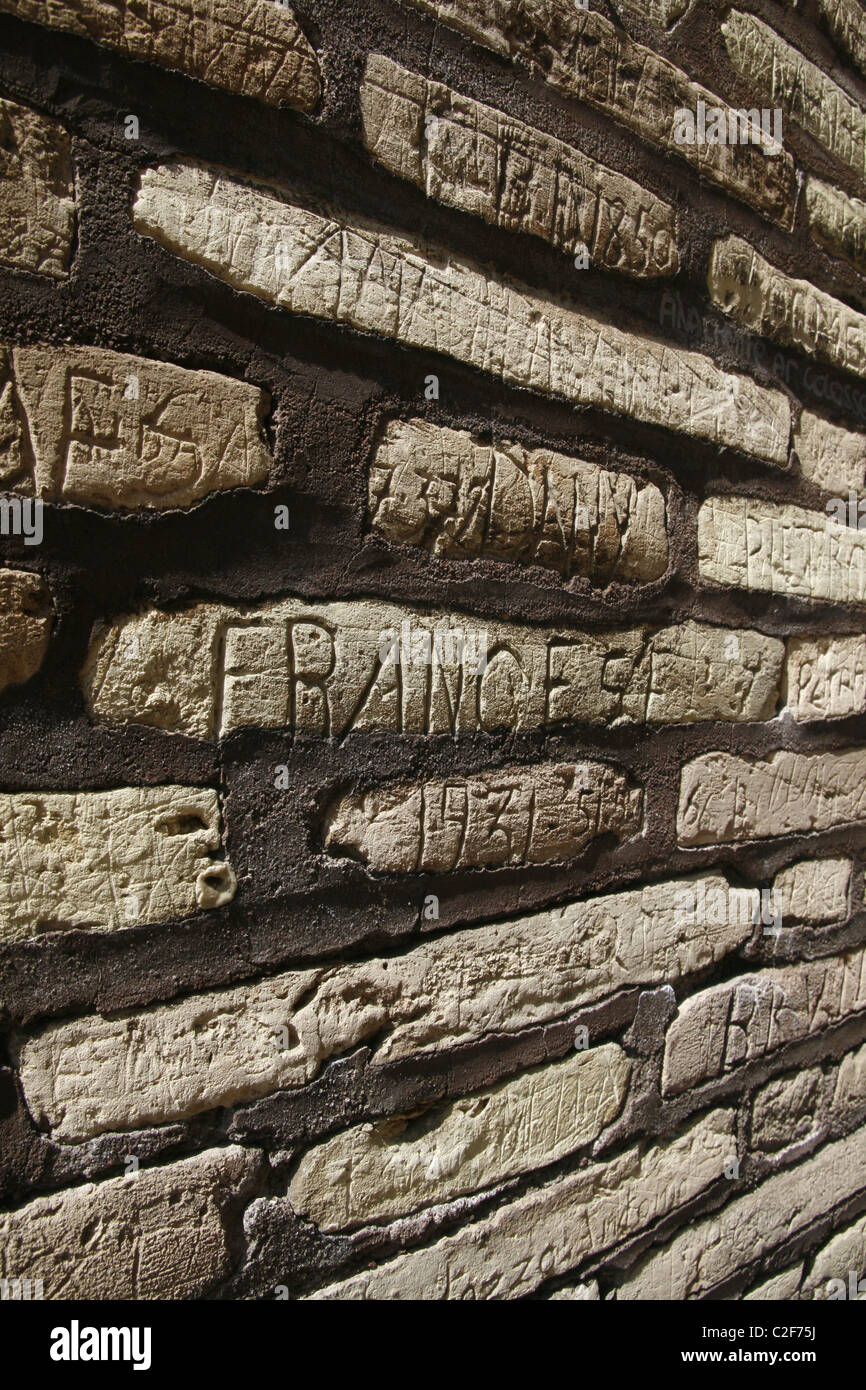 Colosseum inscription hi-res stock photography and images - Alamy