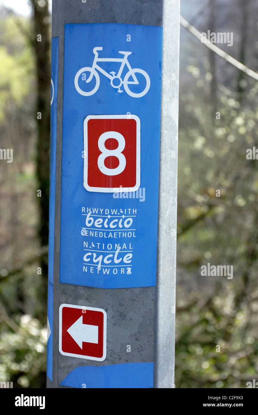 National cycle route 8 hi-res stock photography and images - Alamy