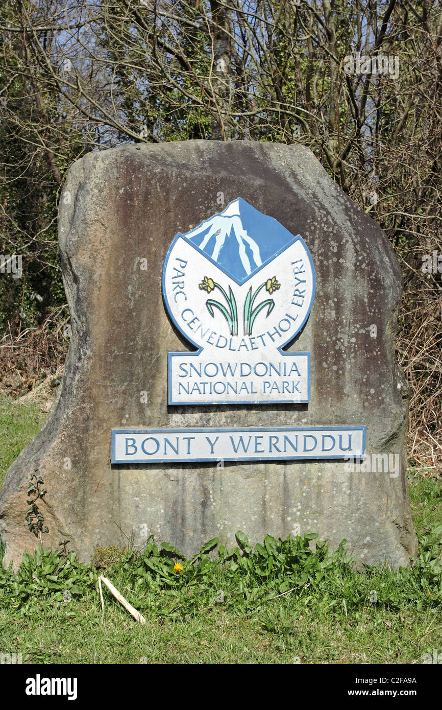 A bi-lingual sign in Welsh and English for the Snowdonia National Park ...