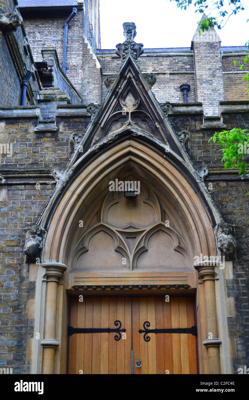 Holy Trinity Brompton (CoE), Knightsbridge, London, UK ARTIFEX LUCIS ...