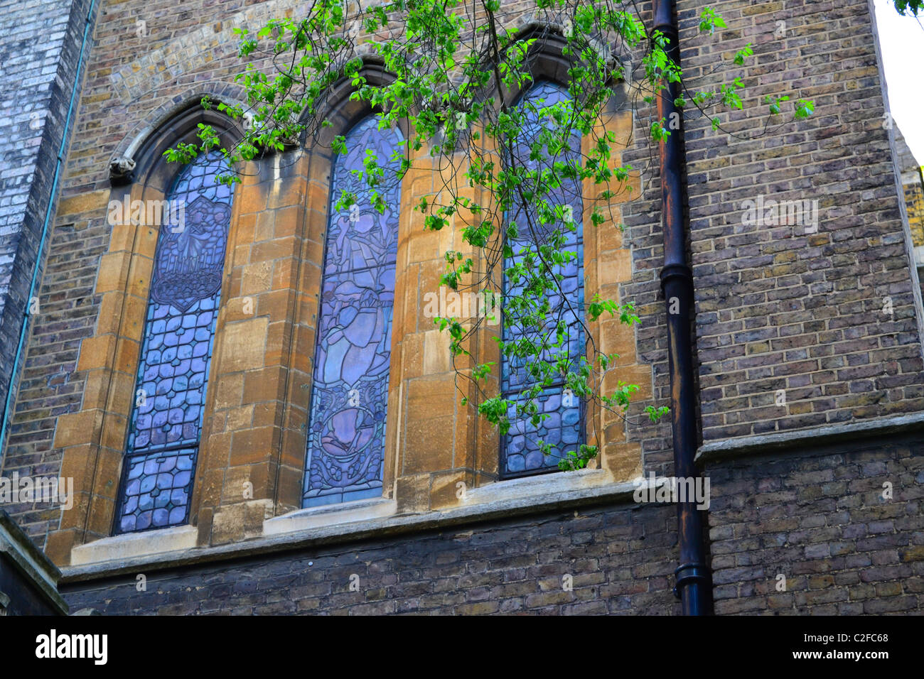 Holy Trinity Brompton (CoE), Knightsbridge, London, UK ARTIFEX LUCIS ...
