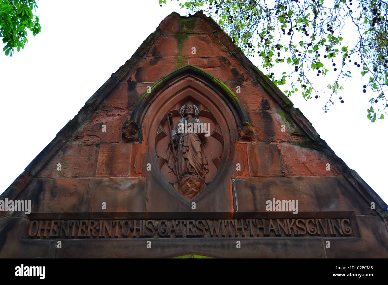 Entrance of Holy Trinity Church Gardens, Knightsbridge Stock Photo - Alamy
