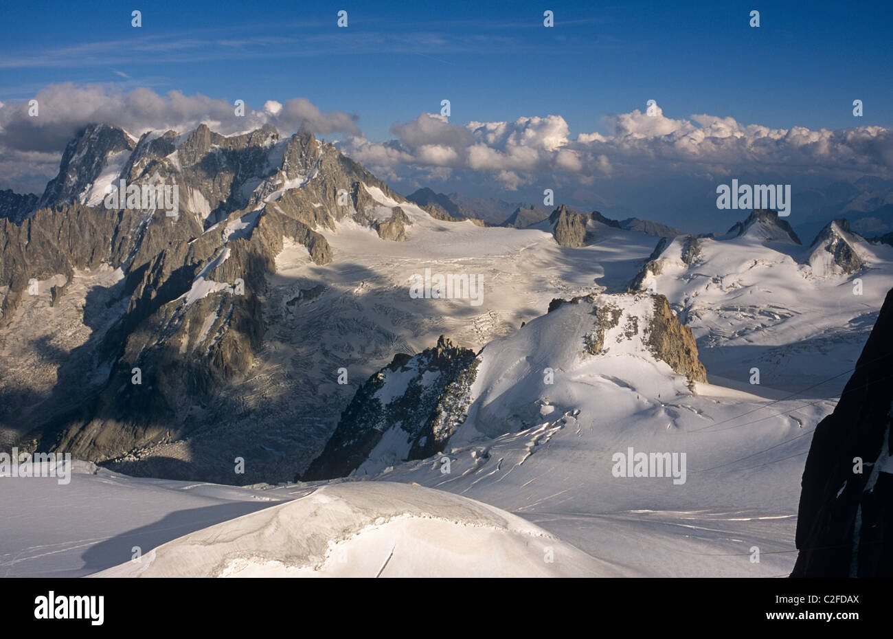 Mer de glace vallee blanche hi-res stock photography and images - Alamy