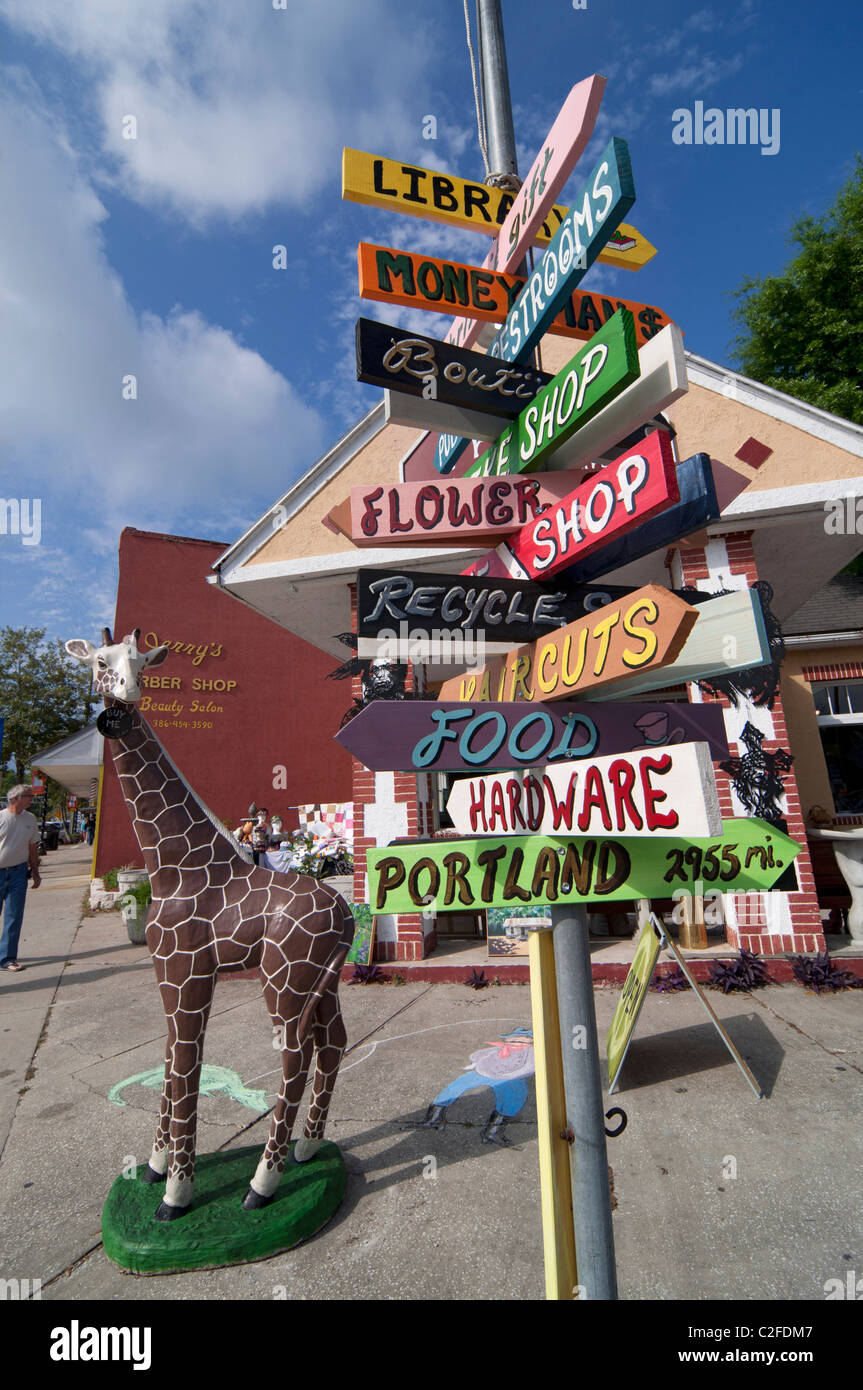 Whimsy whimsical art artwork hi-res stock photography and images - Alamy