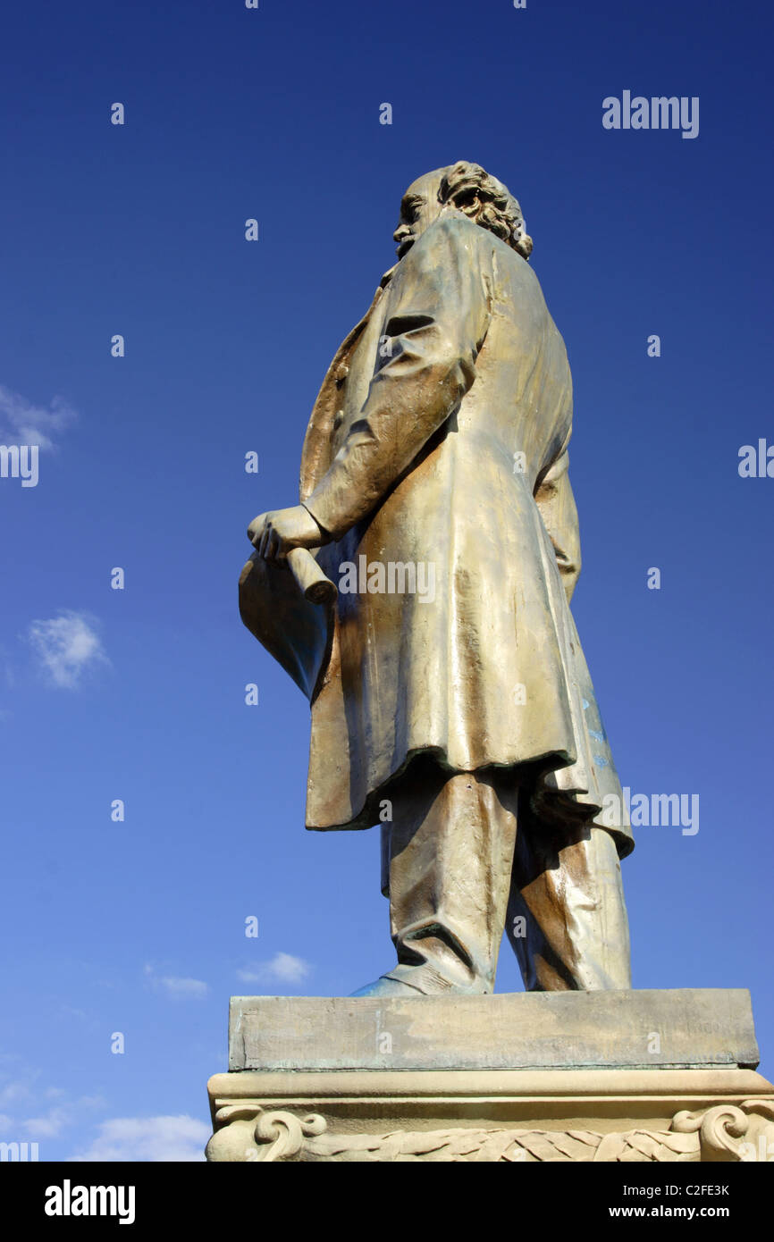 Statue of sir titus salt hi-res stock photography and images - Alamy
