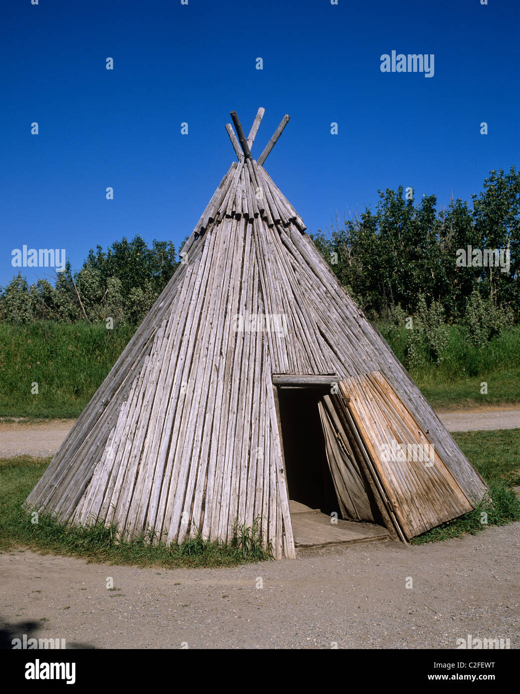 Alberta teepee tipi wigwam hi-res stock photography and images - Alamy