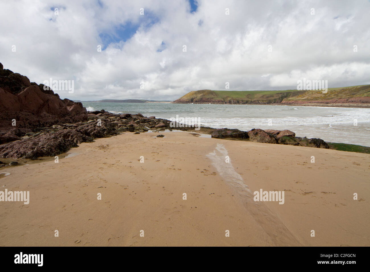 Manorbier beach pembrokeshire Stock Photo - Alamy