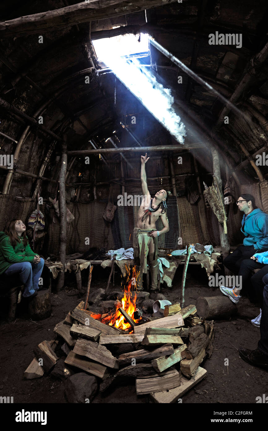 Native American Brave High Resolution Stock Photography and Images - Alamy