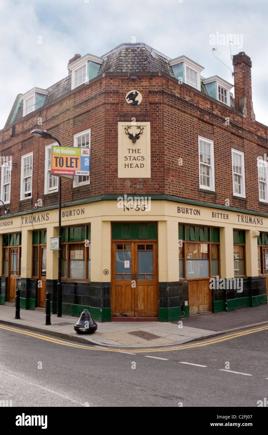 pub in Dalston Hackney Stock Photo - Alamy