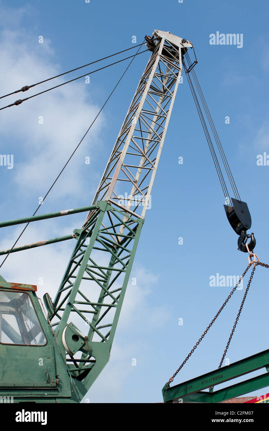 Heavy lifting mobile crane Stock Photo - Alamy