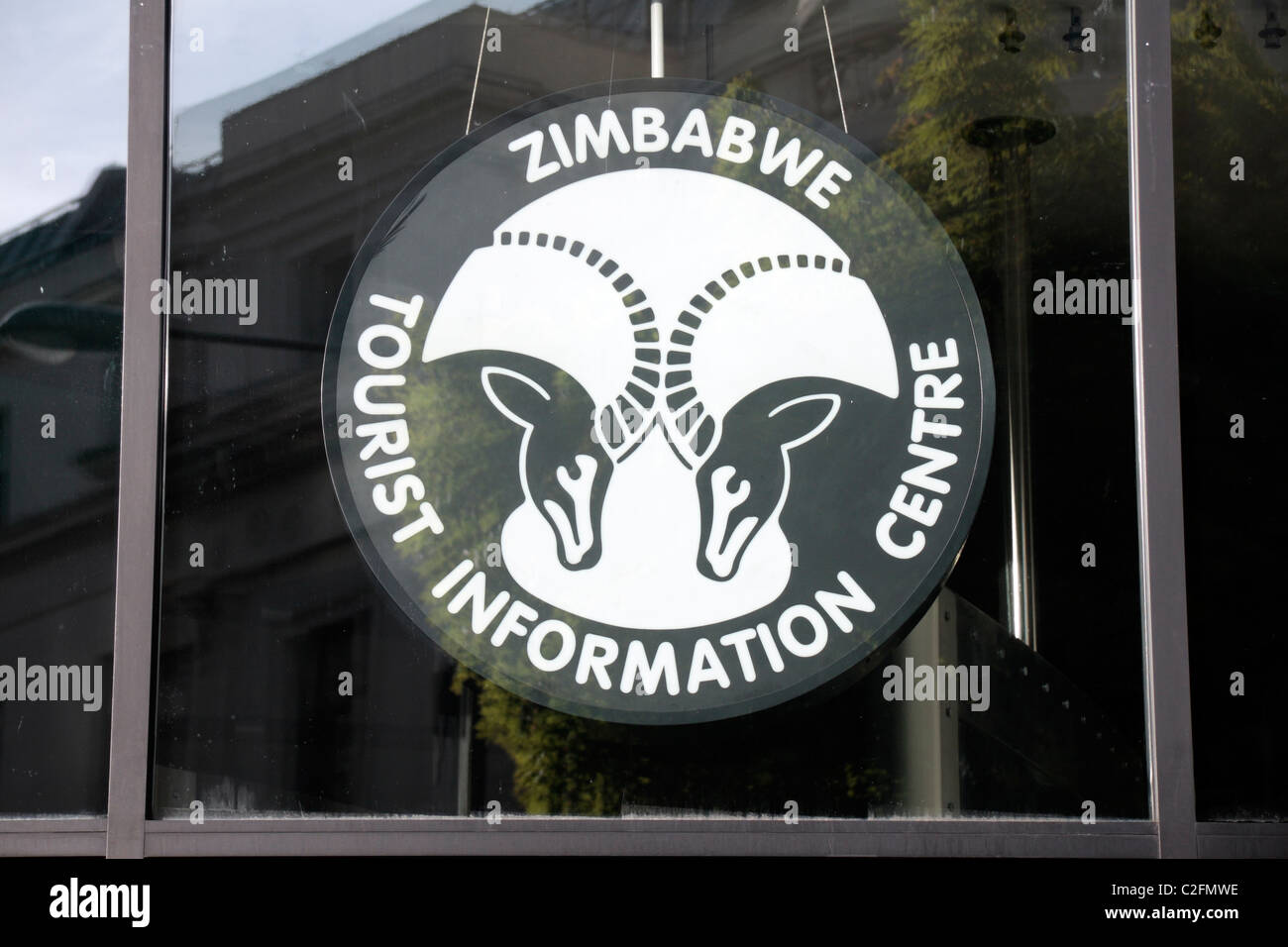 Zimbabwe tourist hi-res stock photography and images - Alamy