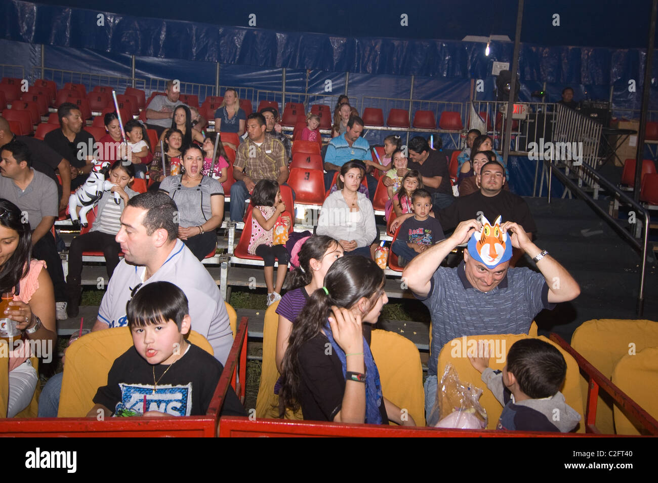 Boy and circus tent hi-res stock photography and images - Alamy