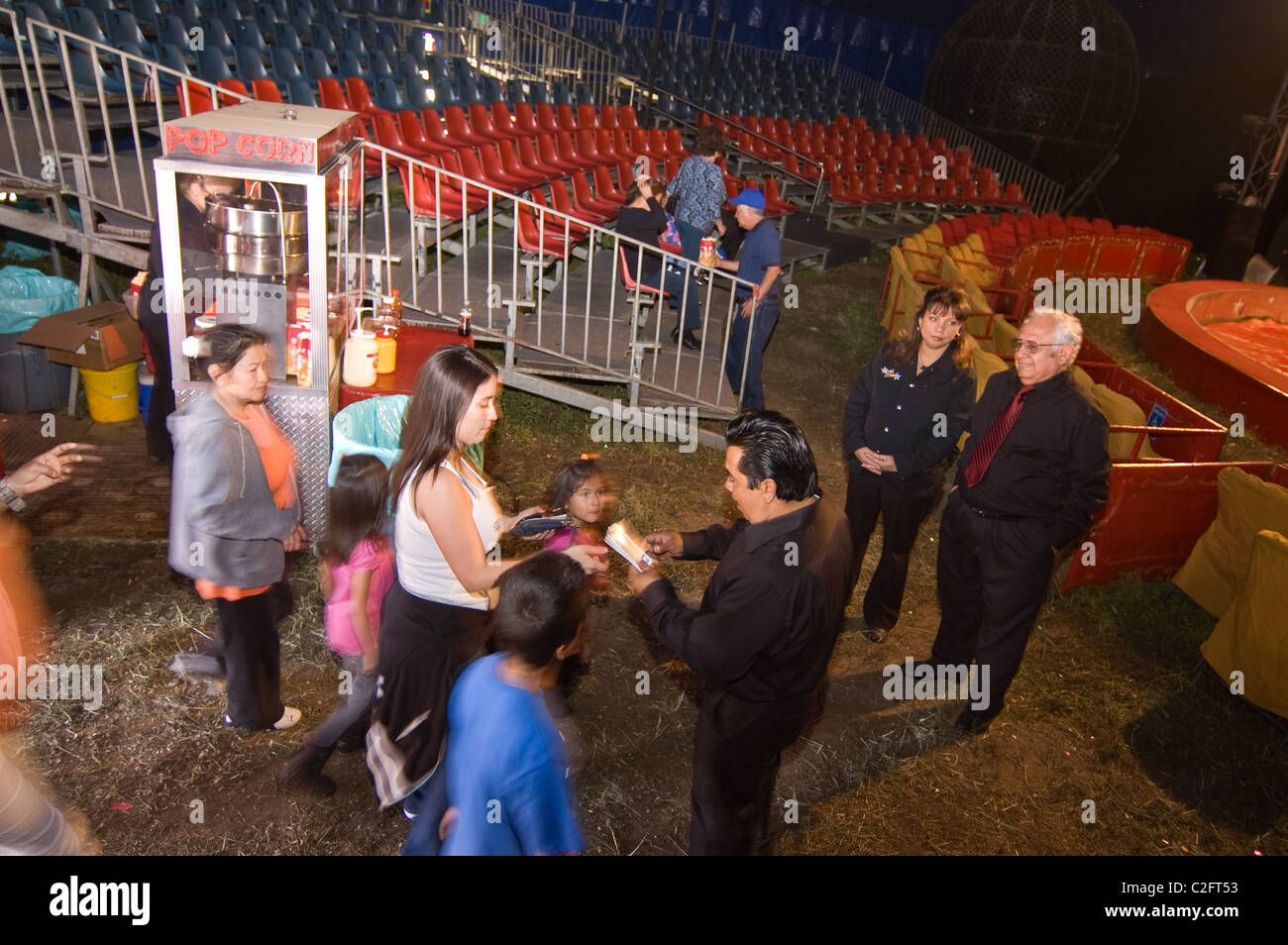 Ramos brothers circus hi-res stock photography and images - Alamy
