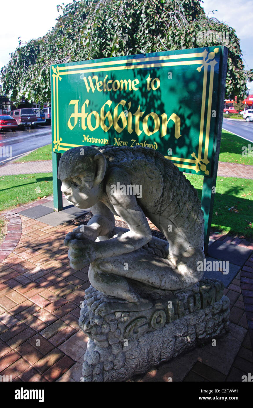 Hobbiton sign hi-res stock photography and images - Alamy