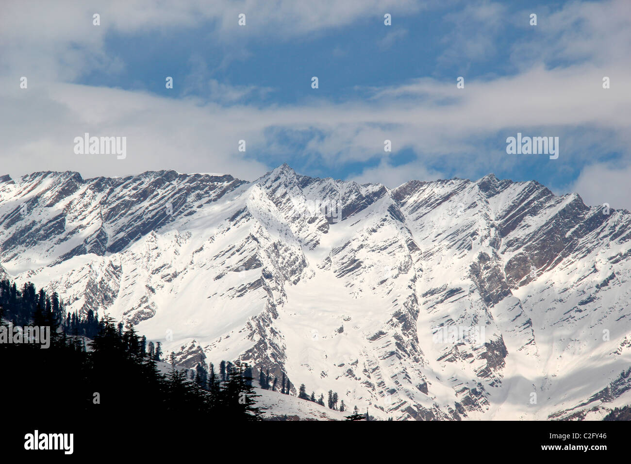 A view of Hills in Manali, Himachal Pradesh, India Stock Photo - Alamy