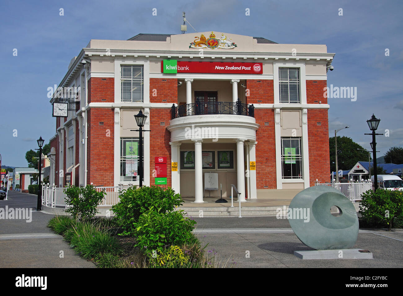 Old Post Office Building and Maori Anchor Sculpture, Belmont Road ...