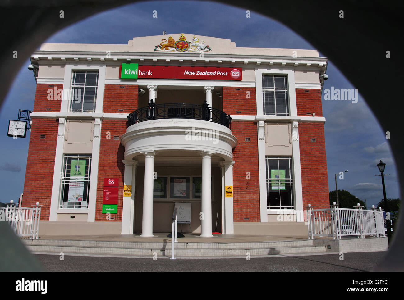 Old Post Office Building and Maori Anchor Sculpture, Belmont Road ...