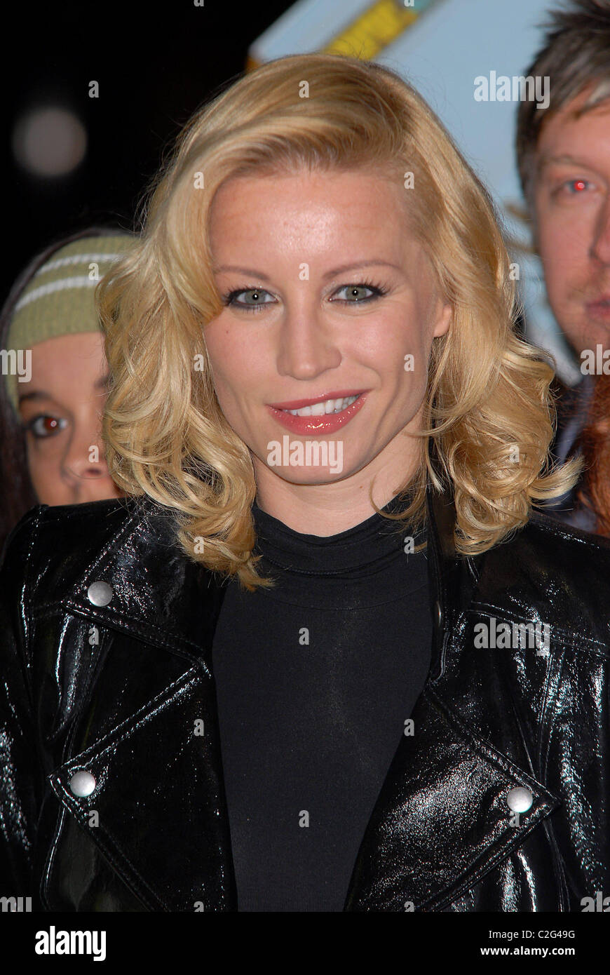 Denise Van Outen Denise Van Outen and the cast of Rent posing with ...