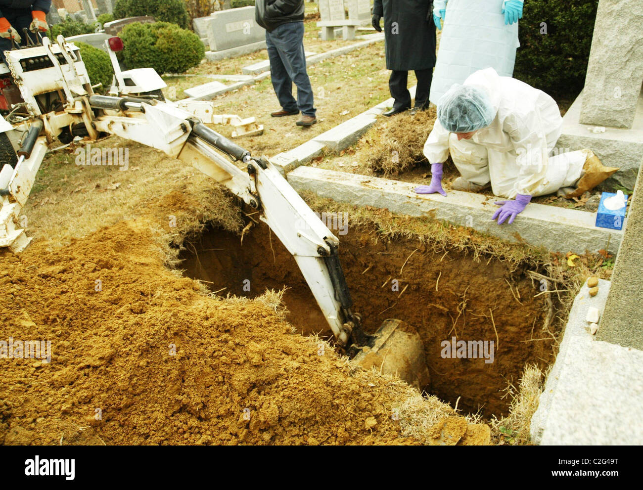 Stephen Theodore Norman's exhumation grandson of Theodore Herzl, the ...