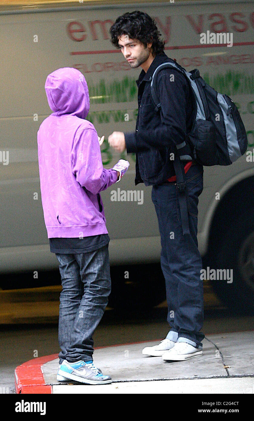 * GRENIER CALLS ON PAPARAZZI TO TAXI HIM TO HOSPITAL ENTOURAGE star ...