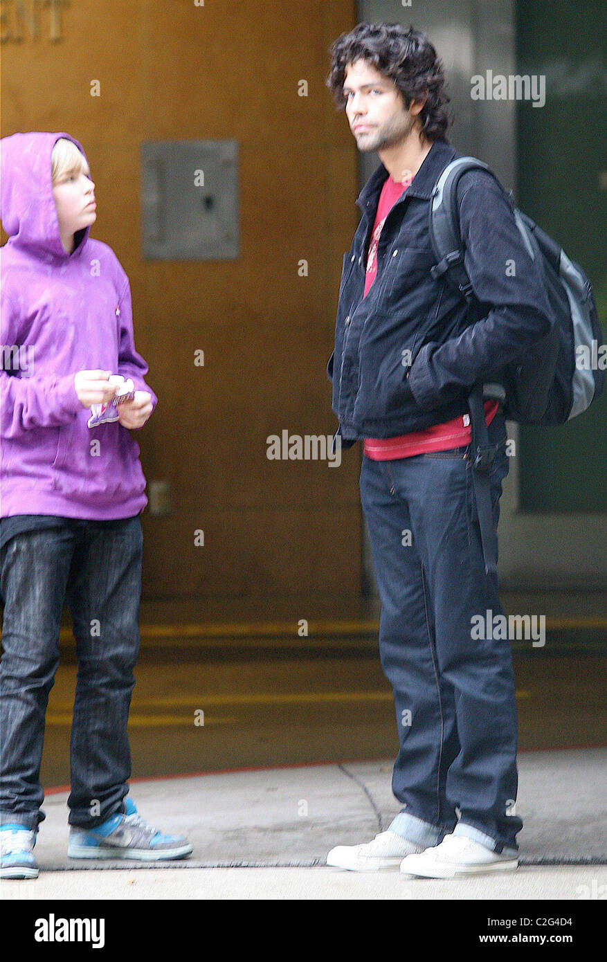 * GRENIER CALLS ON PAPARAZZI TO TAXI HIM TO HOSPITAL ENTOURAGE star ...