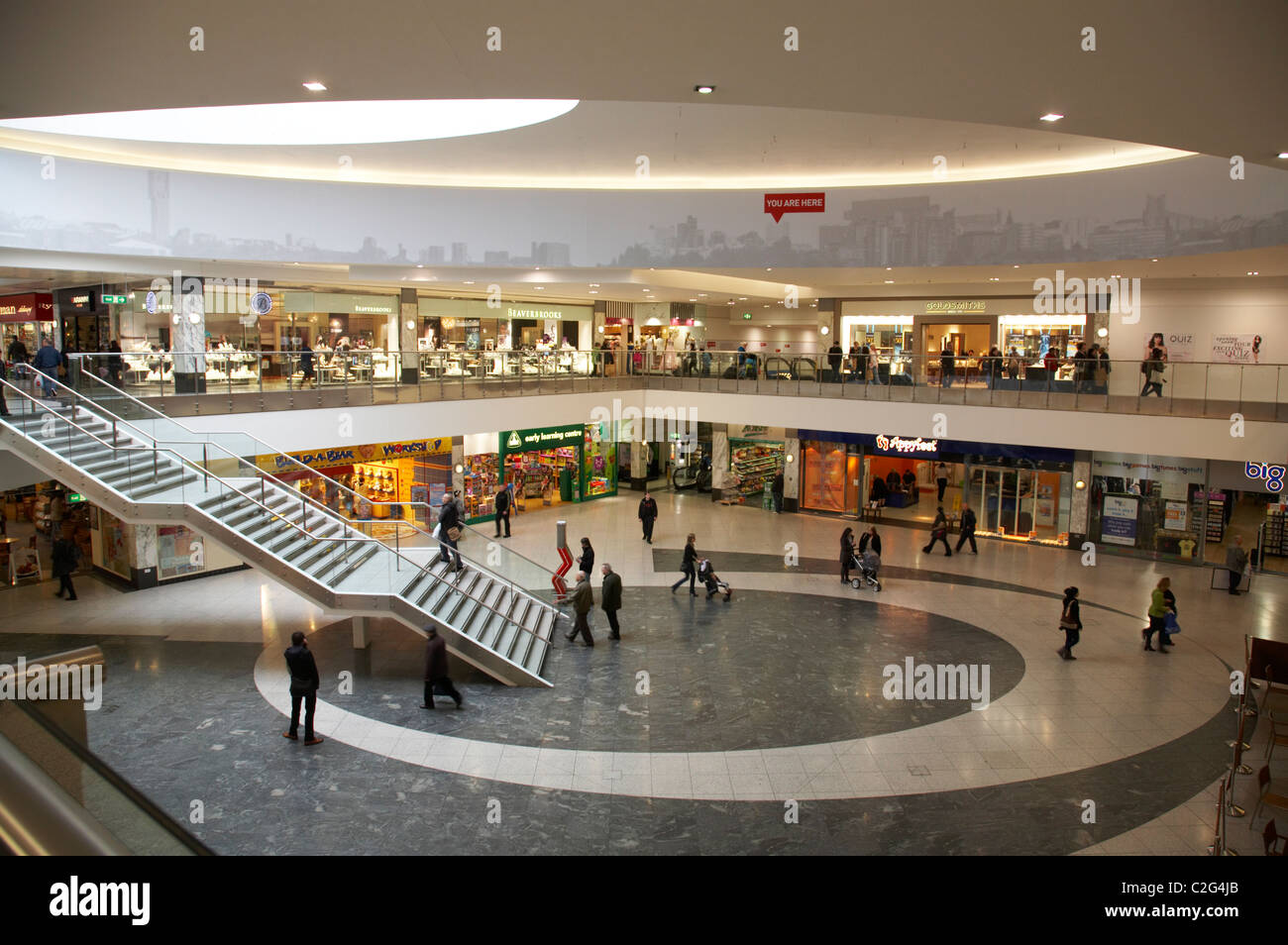 Arndale centre retail shops hi-res stock photography and images - Alamy