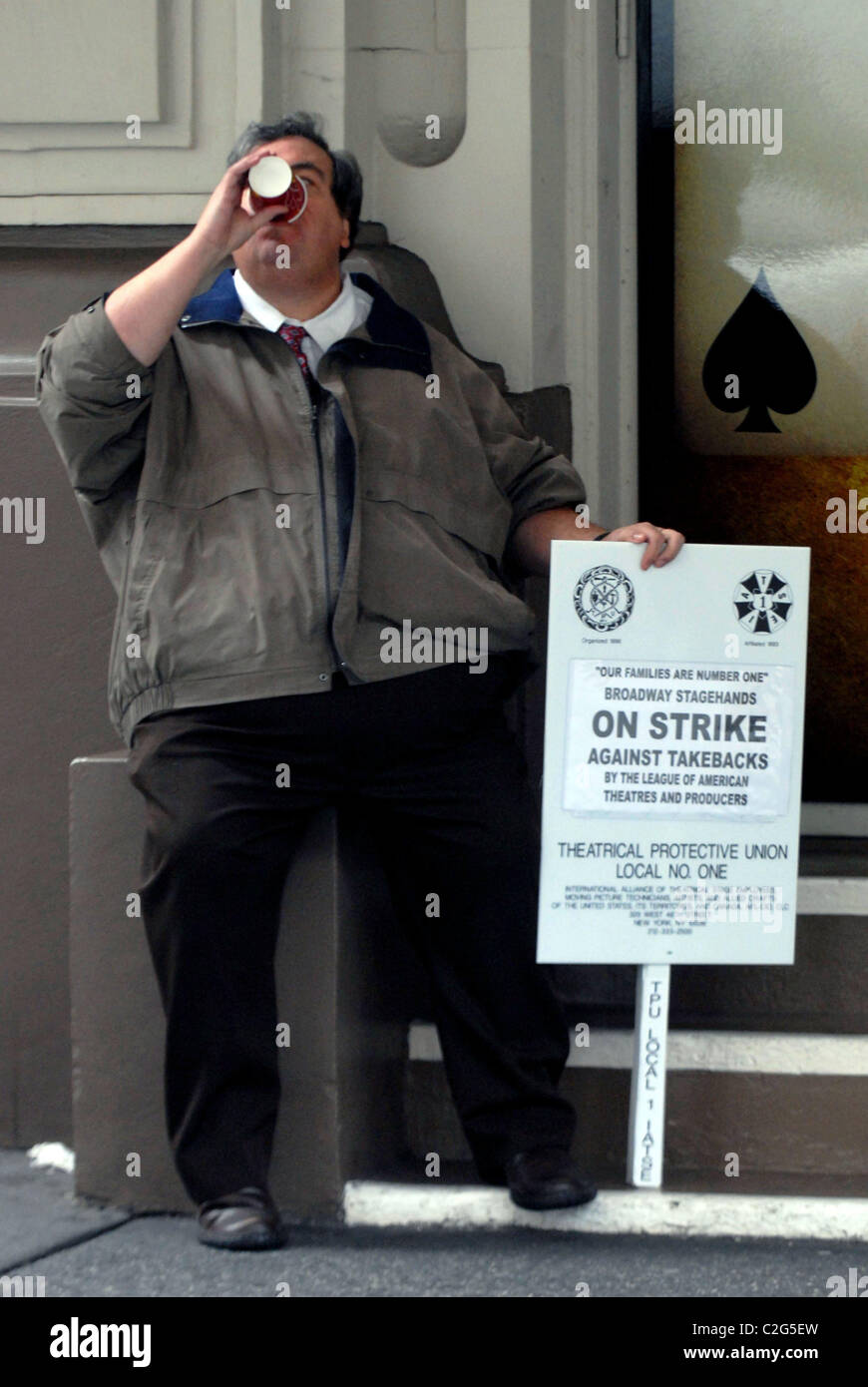 Atmosphere Broadway Stagehands Local One on strike Broadway Theater ...