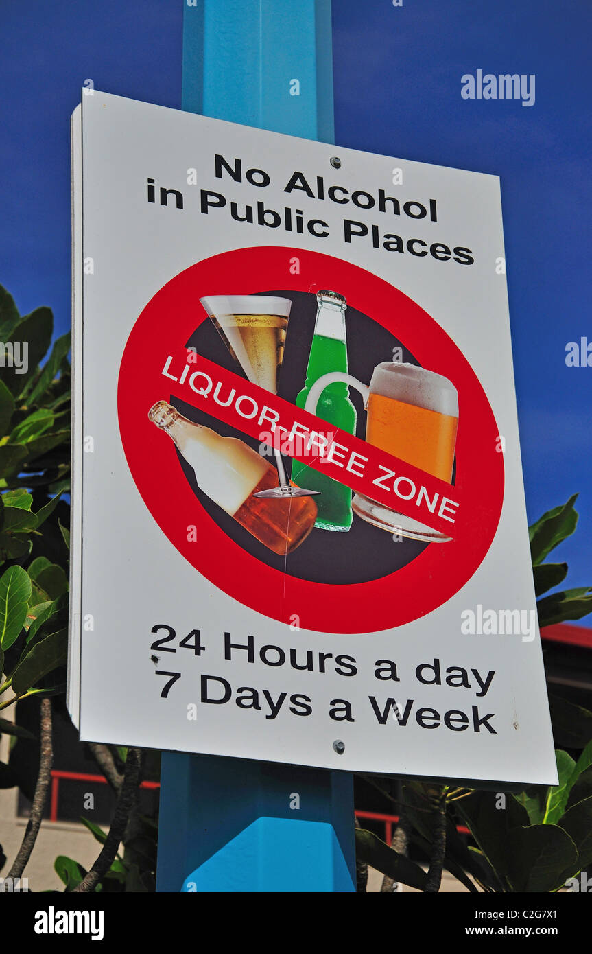 'No alcohol in public places' sign, Marine Parade, Mount Maunganui ...
