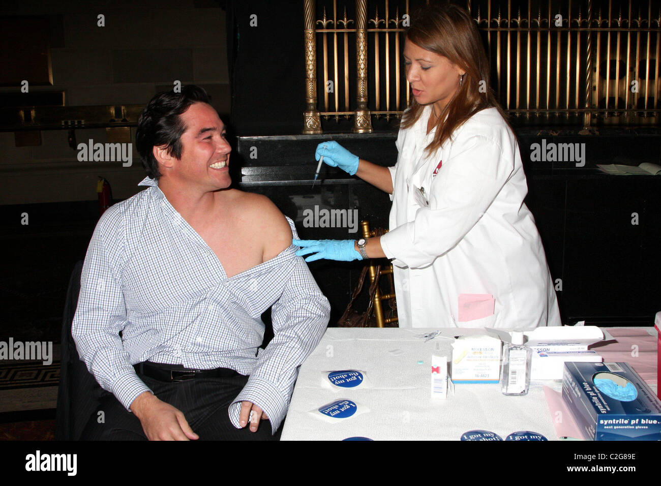 Jennifer garner dean cain jennifer hi-res stock photography and images ...