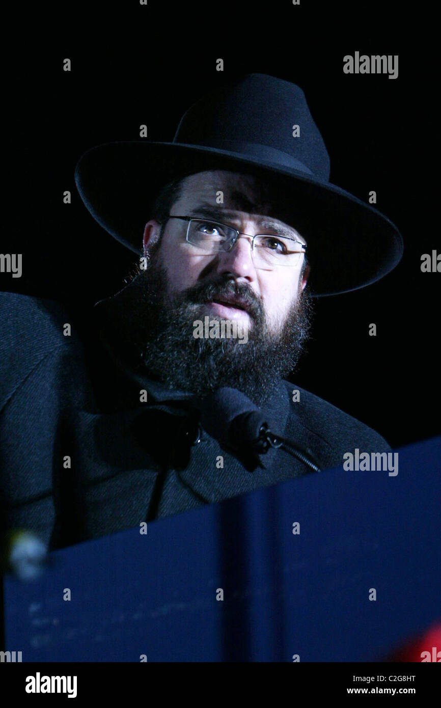 Rabbi Levi Shem Tov National Hanukkah Menorah Lighting Ceremony ...