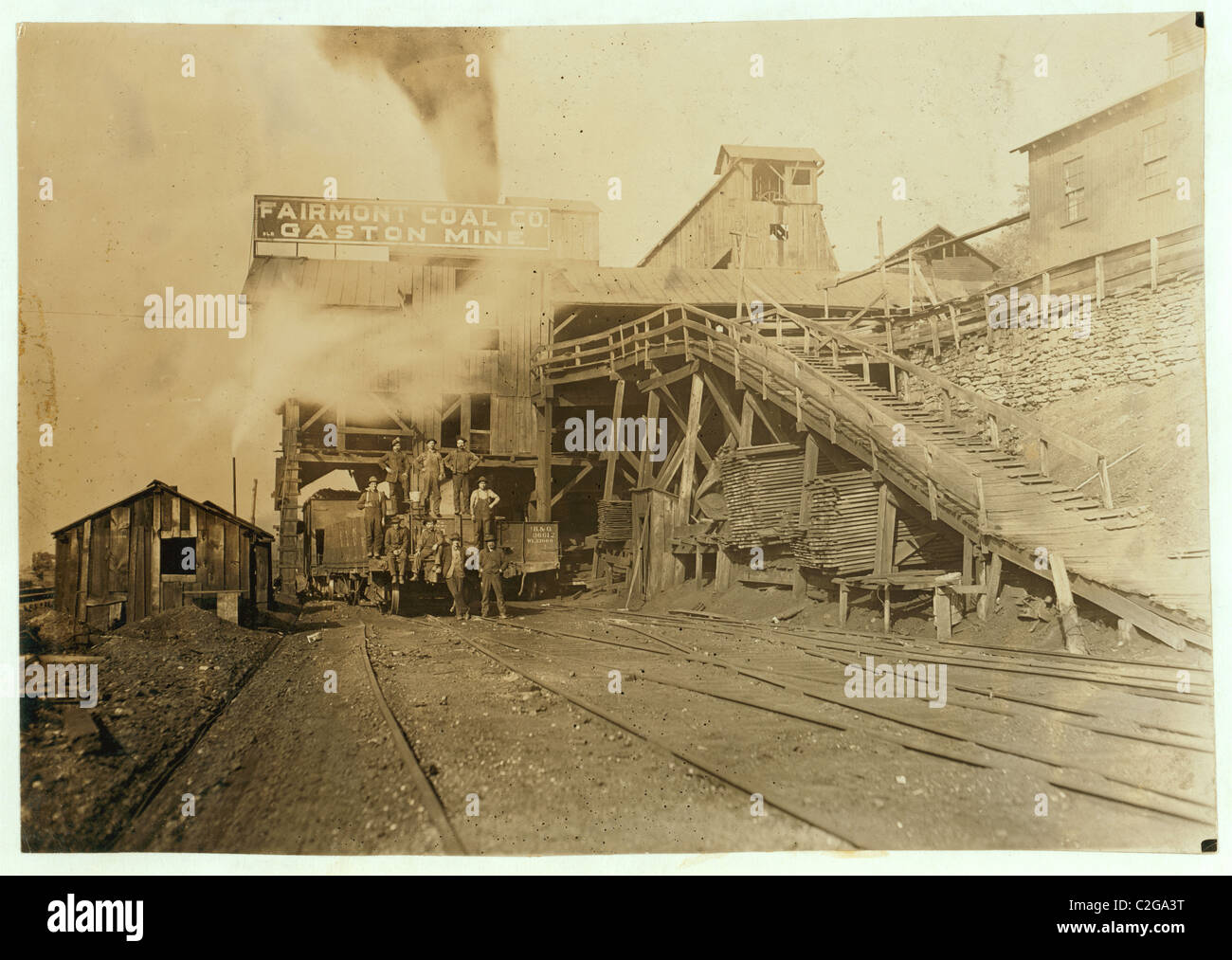 Coal tipple hi-res stock photography and images - Alamy