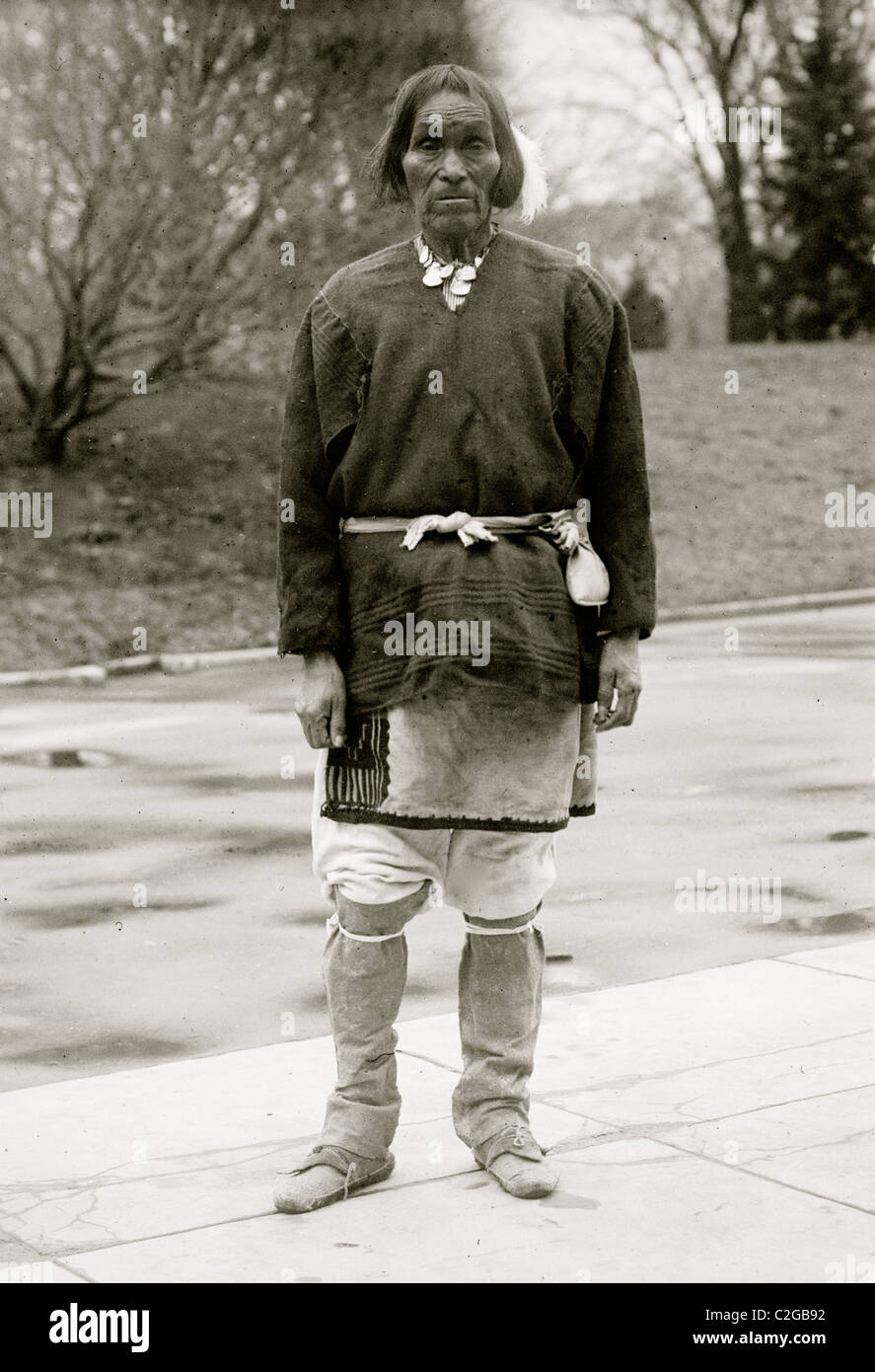 Chief yukeoma hi-res stock photography and images - Alamy